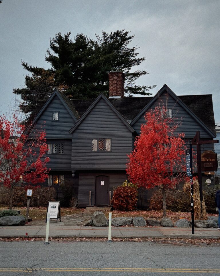 Understanding Elizabeth Parris and the Salem Witch Trials - Haunted ...