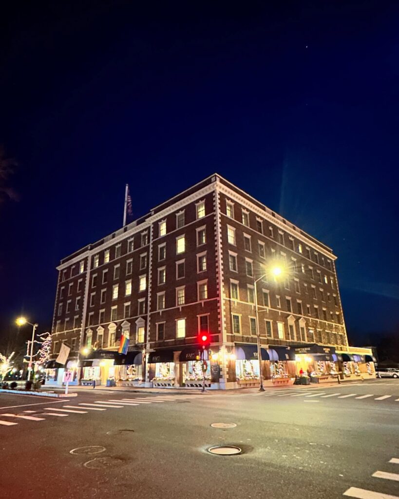 The Perfect Salem Dining Experience at Ledger Restaurant and Bar ...